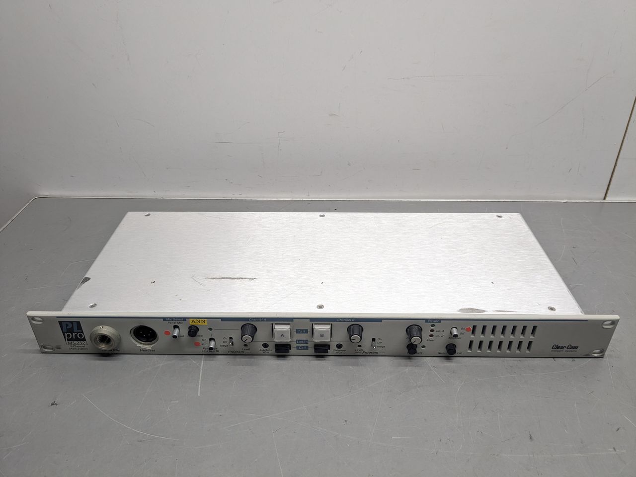 Clear-Com MS-232 2ch メインステーション | VIVID Online Shop