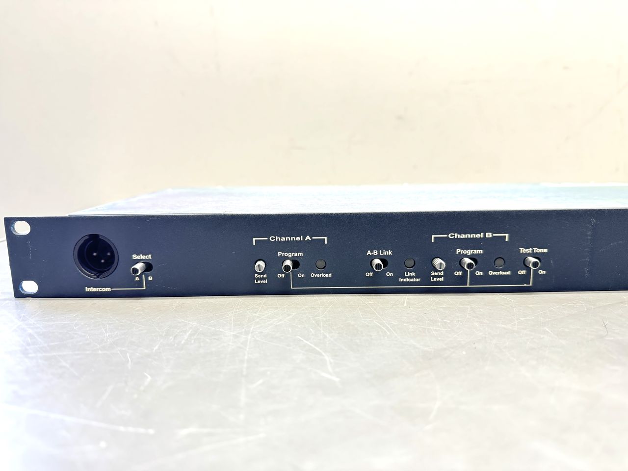 Clear-Com PS-702 2チャンネルパワーサプライ | VIVID Online Shop