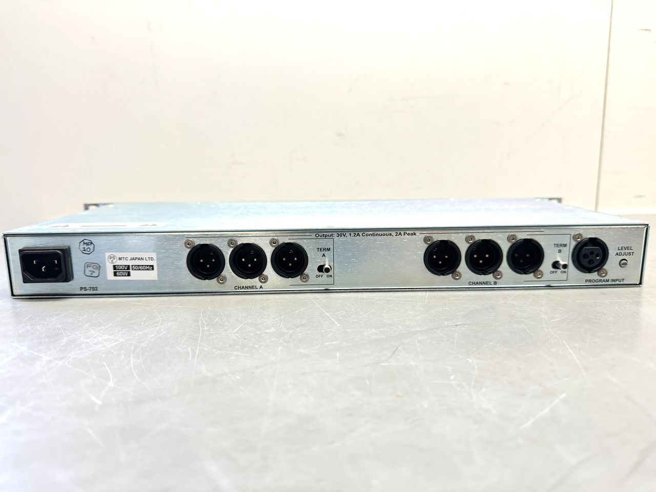 Clear-Com PS-702 2チャンネルパワーサプライ | VIVID Online Shop