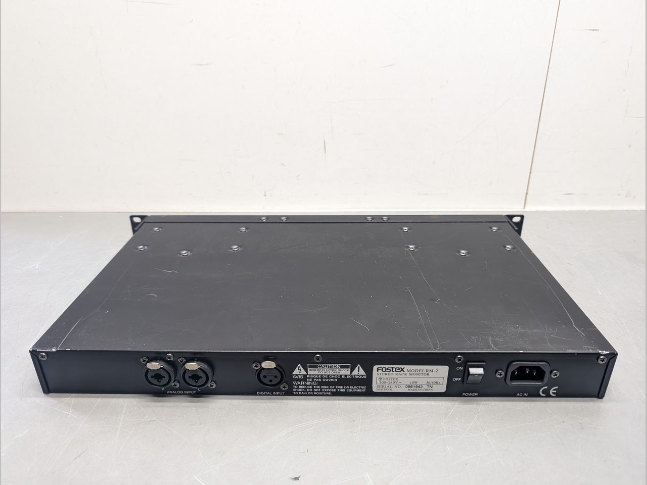 Fostex RM-2 ステレオ・ラック・モニタースピーカー | VIVID Online Shop